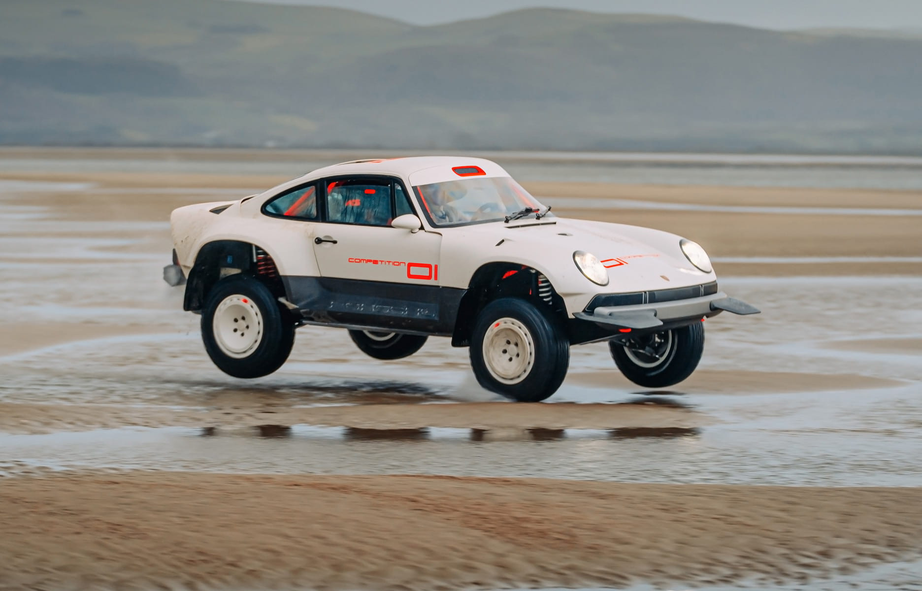 All-Terrain Competition Study : Singer réinvente la 911 Safari